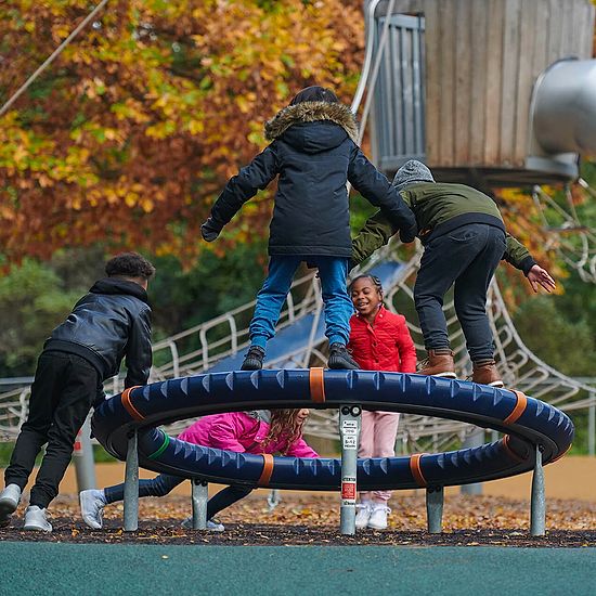 Kompan Drehring "Supernova" kaufen - Sport-Thieme