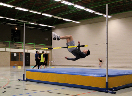 Hochsprung lehren in der Schule